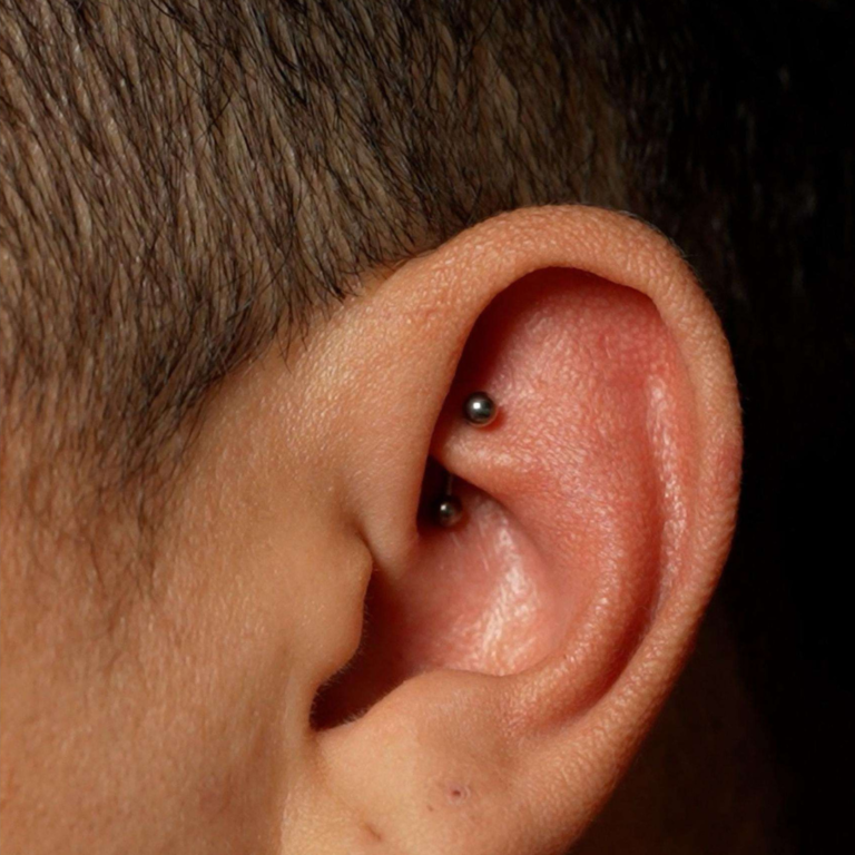 Curso de Body Piercing Profissional Professor Sandro Tiradentes
